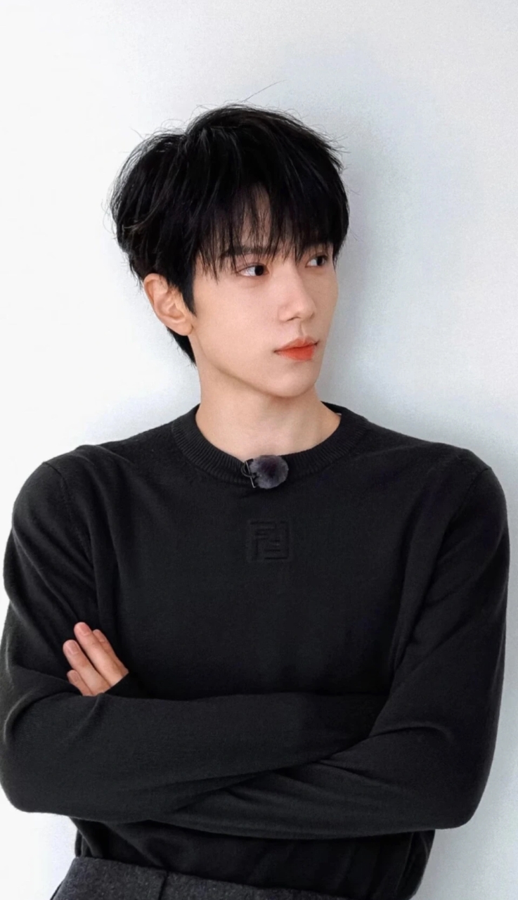 Buy F Embossed FF Logo Wool Sweater Replica - Reps Killer